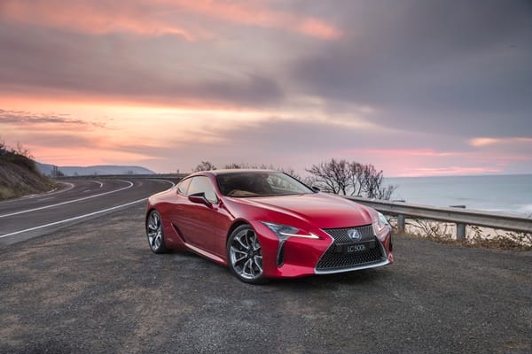 Lexus LC500 3.5L V6 Hybrid and 5.0L V8 Review - AnyAuto