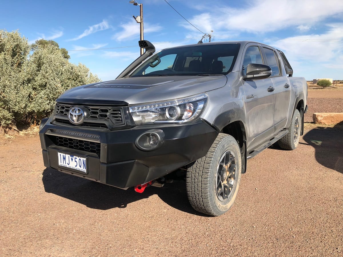 2018 Toyota HiLux Rugged X Review - AnyAuto