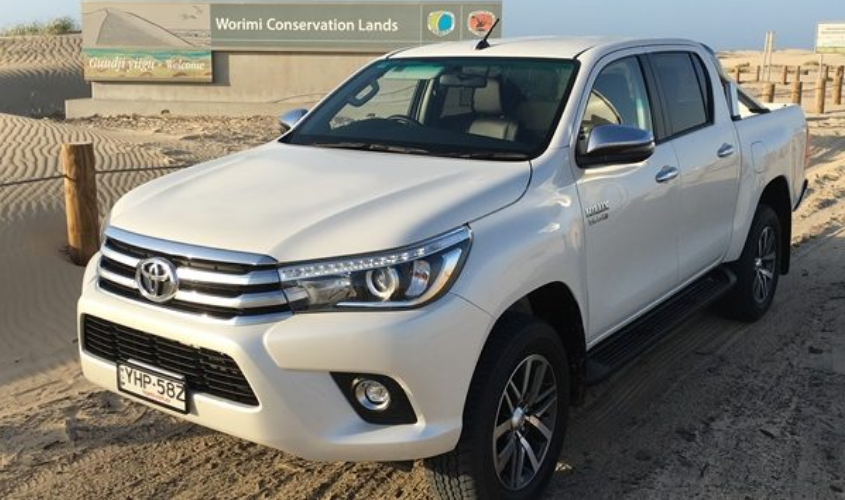 2018 Toyota Hilux SR5 Review - AnyAuto