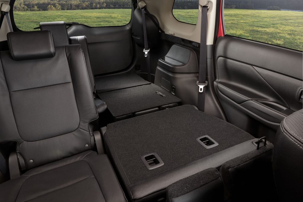 2019 Mitsubishi Outlander Exceed AWD SUV Review - AnyAuto