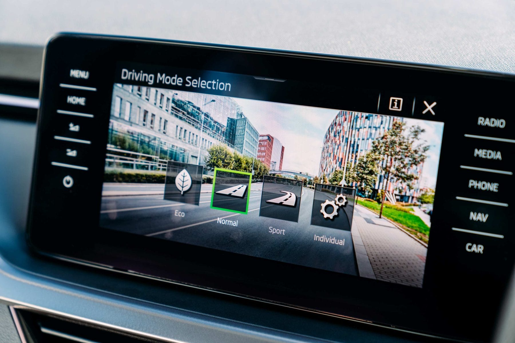 ŠKODA Scala 110 TSI Monte Carlo 2021 Review - AnyAuto