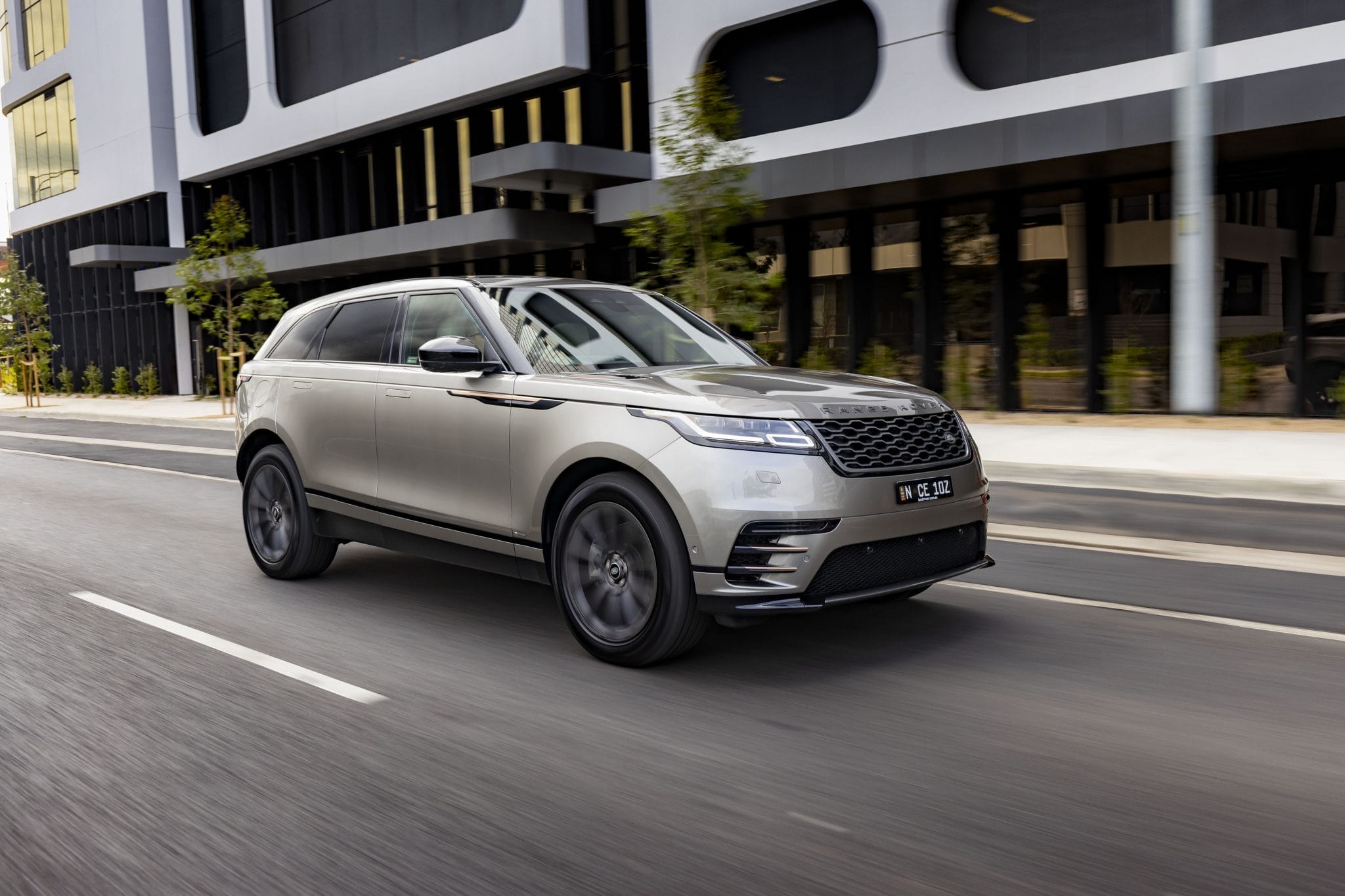 Range Rover Velar R Dynamic SE D200 AWD SUV Review - AnyAuto