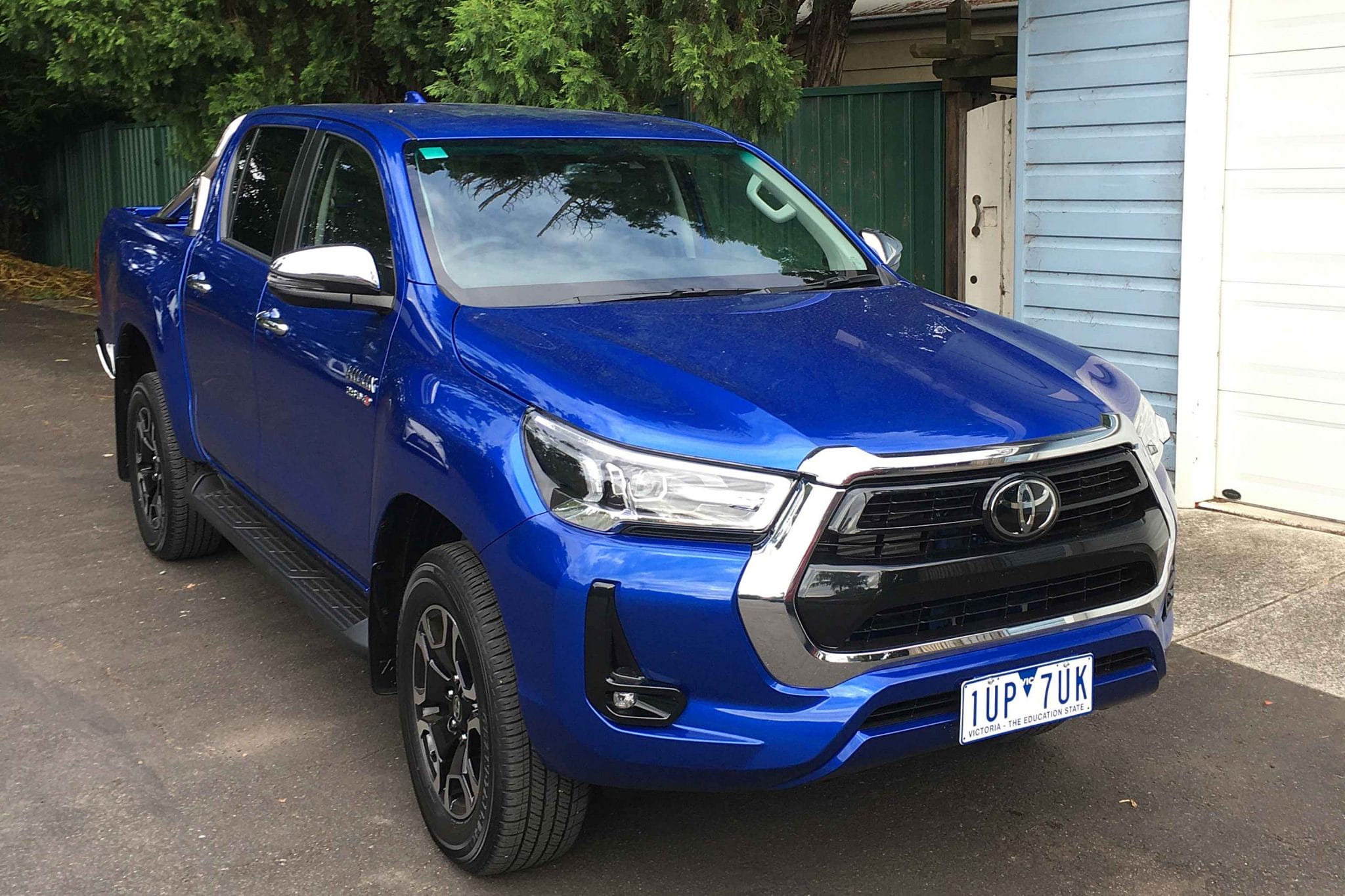 Toyota HiLux SR5 4WD Dual Cab Ute Review - AnyAuto