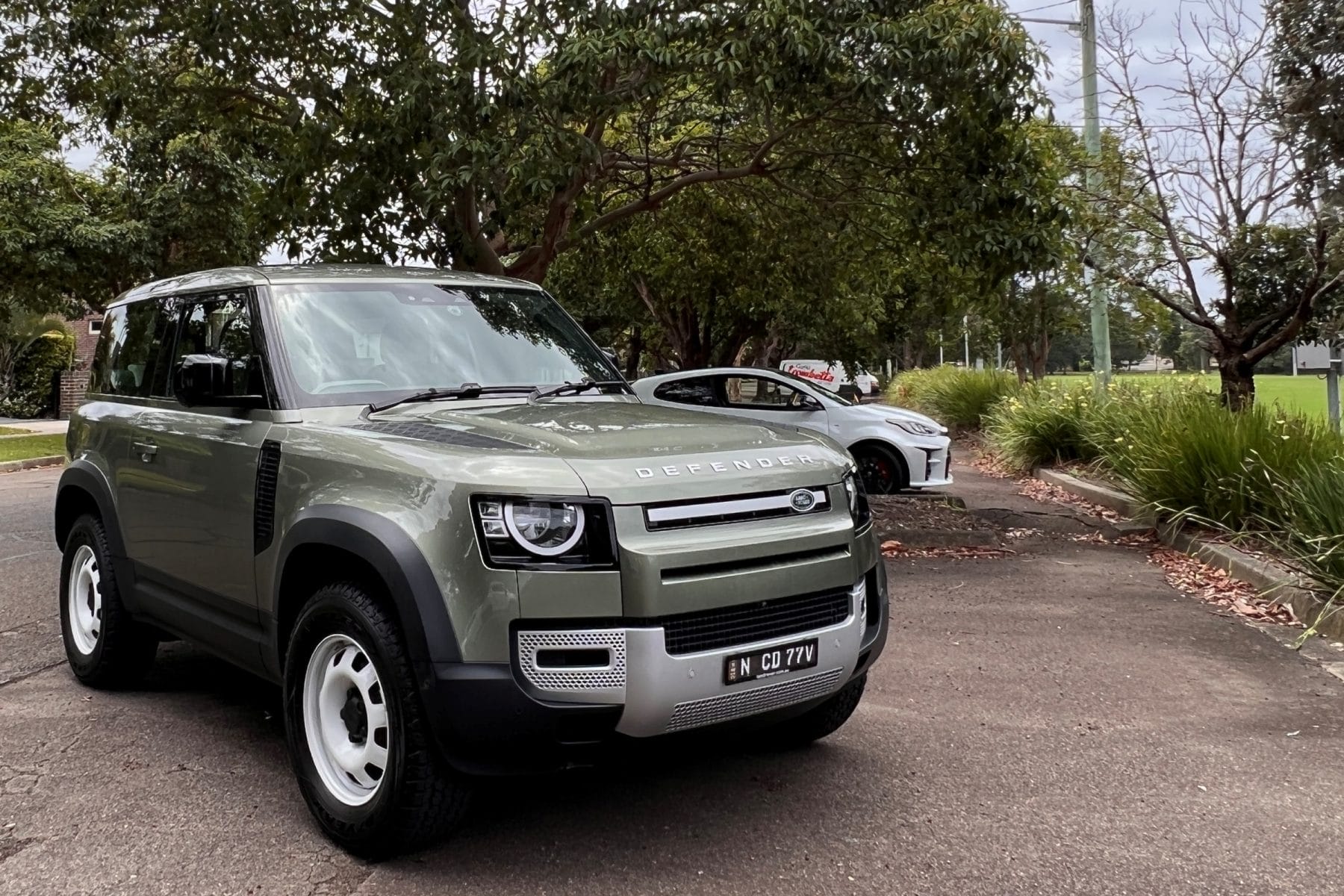 Land Rover Defender 90 4WD 2022 review - AnyAuto