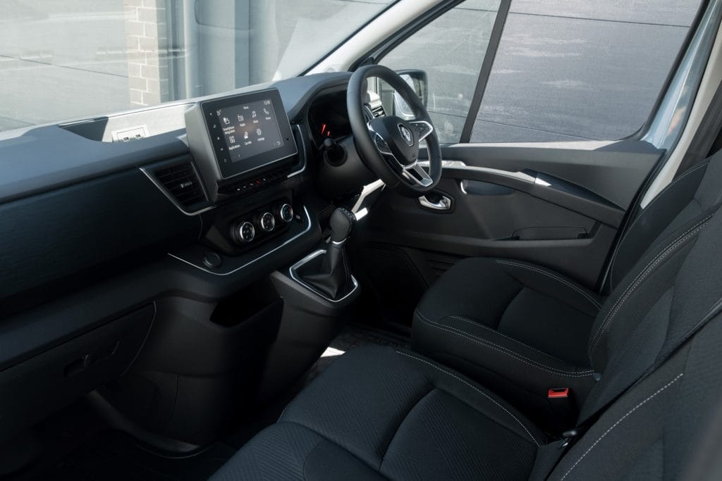 New Renault Trafic arrives in Australia - AnyAuto