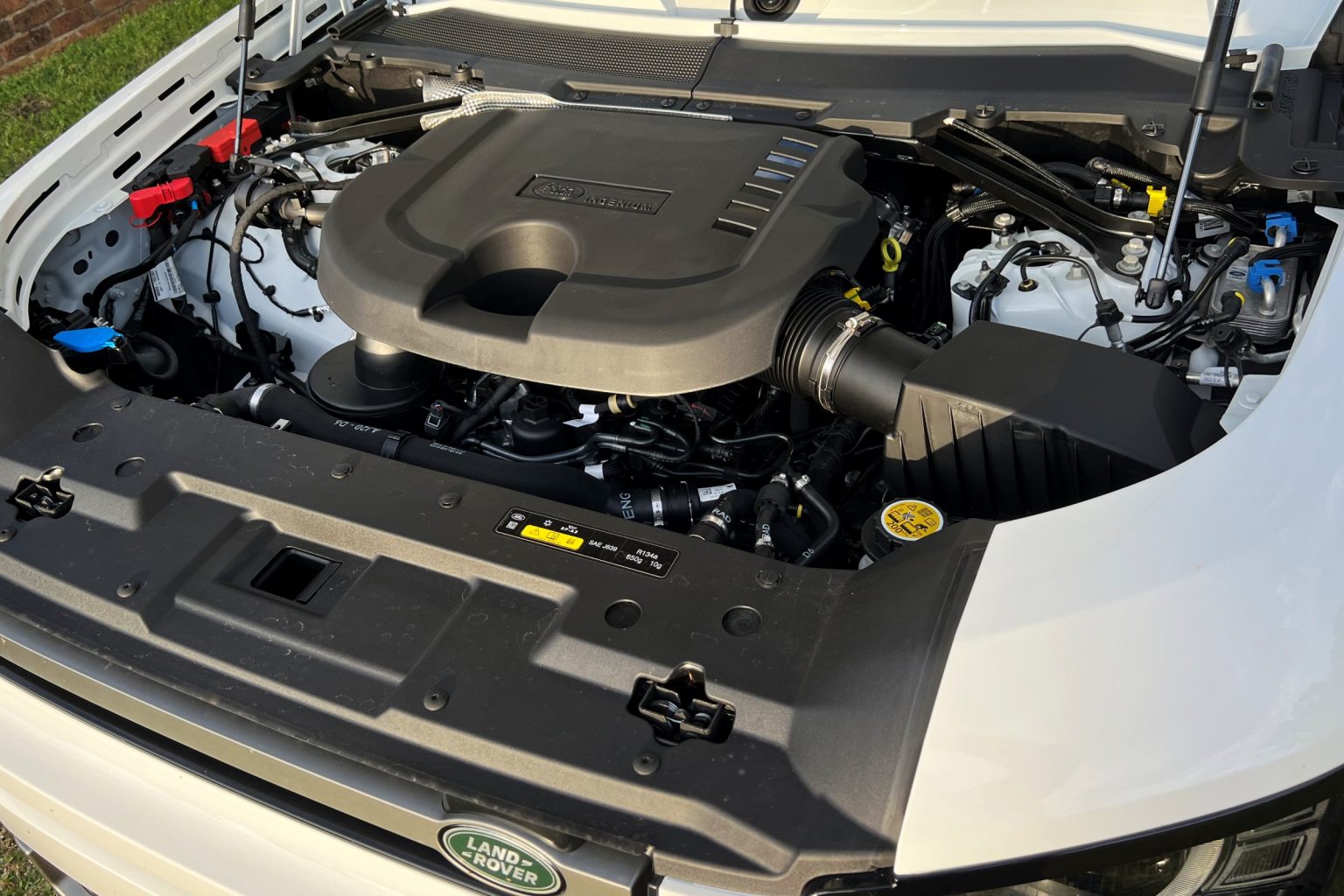 Defender 110 X-Dynamic HSE D300 2022 Review - AnyAuto