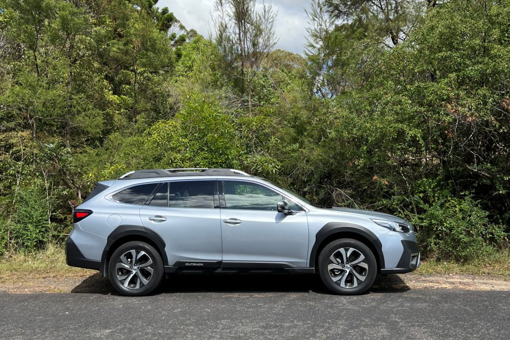Subaru Outback Touring AWD SUV 2023 Review - AnyAuto