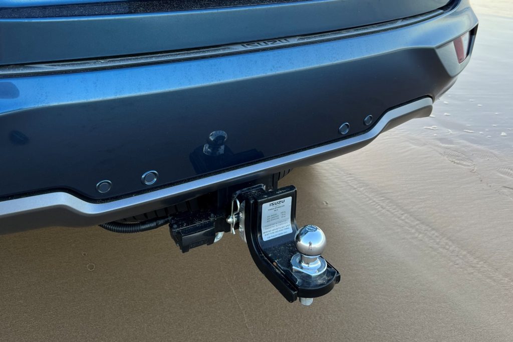 Isuzu Mu X Lst 4wd 2023 Review Anyauto