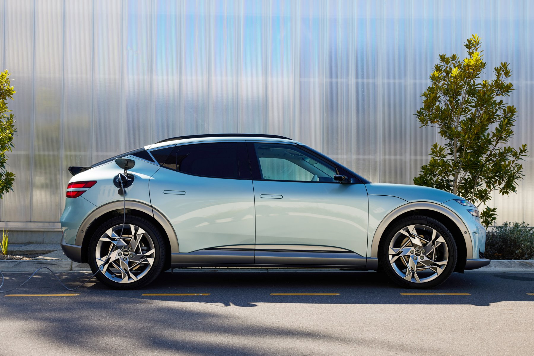 Genesis GV60 BEV SUV 2023 Review - AnyAuto