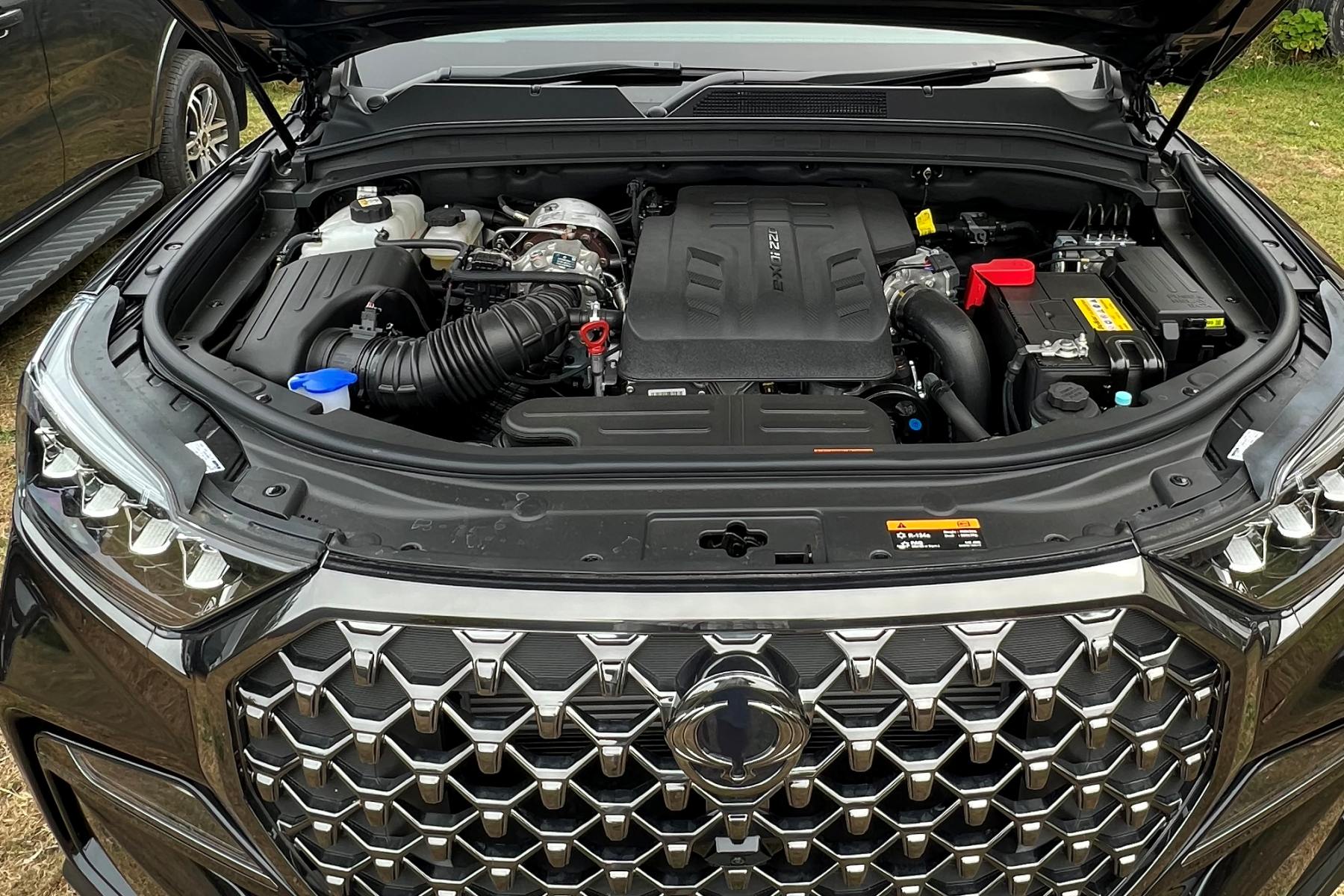 SsangYong Rexton Black Edition 4WD 2023 Review - AnyAuto
