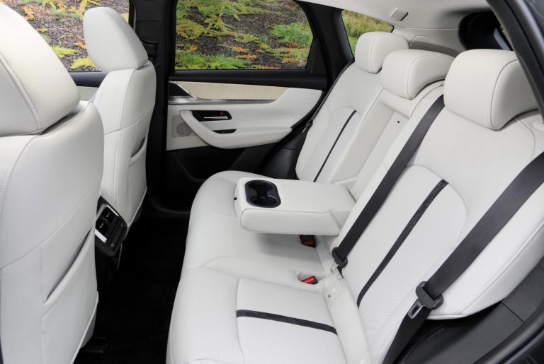 Mazda CX-60 first drive review 2023 - AnyAuto