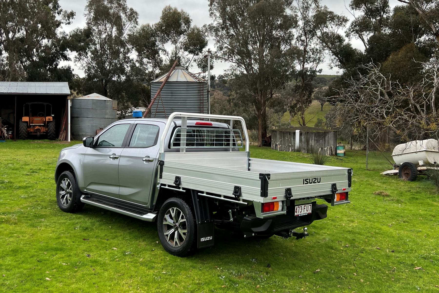 Isuzu D-Max LS-U Trayback Dual Cab 4WD Ute 2023 Review - AnyAuto